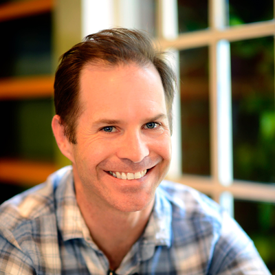 Biografie en boeken van Russell Newell